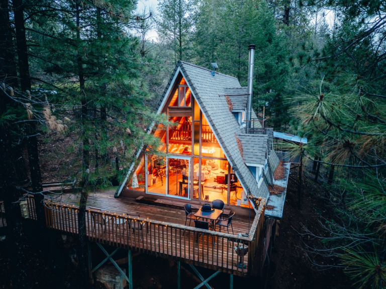 30 Forest House Ideas: Inspiration for Your Dream Home in the Woods ...