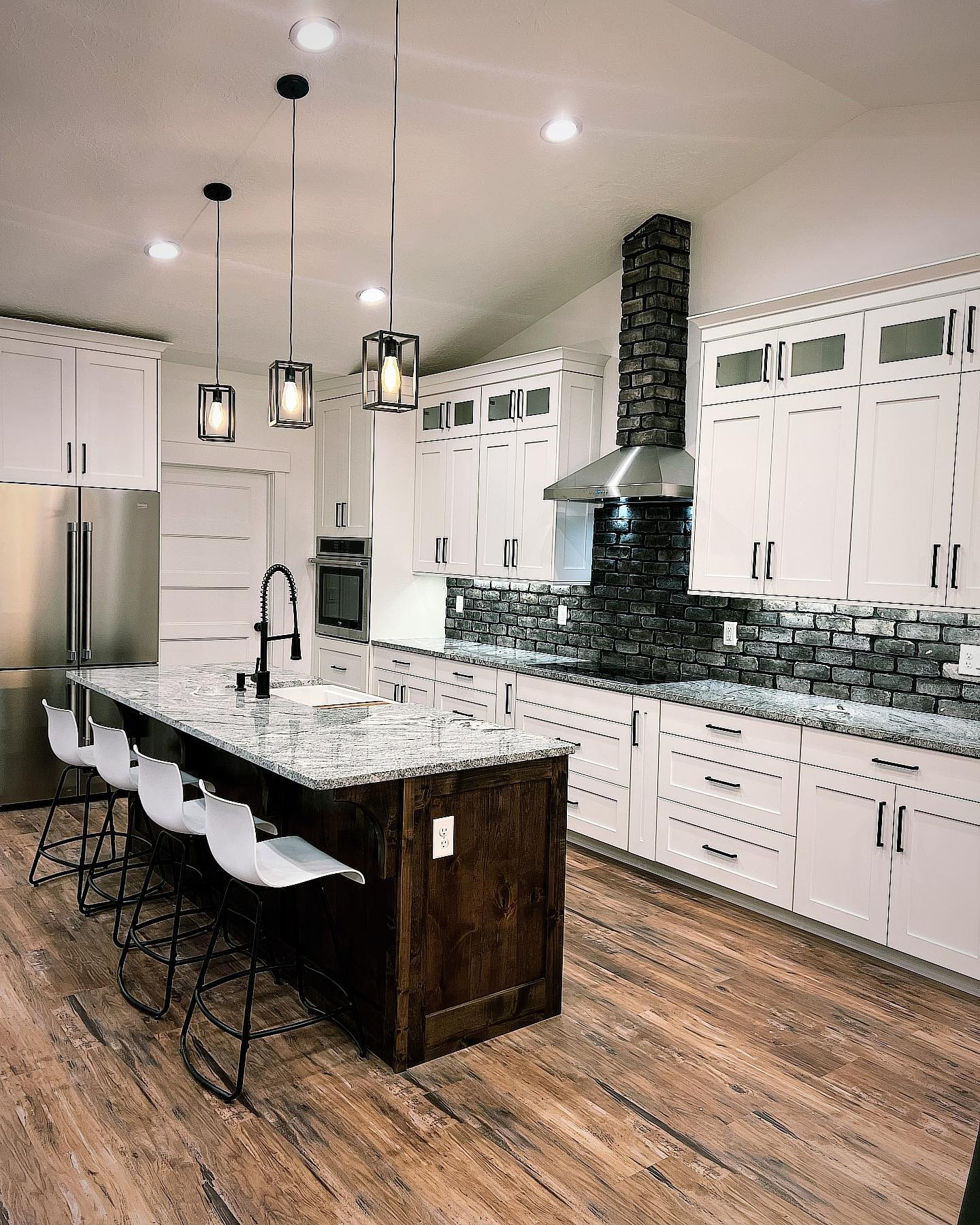26 Craftsman Style Kitchen Ideas: Traditional & Modern Artisans ...