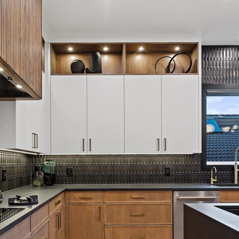 27 Black Countertops Kitchen Color Schemes » ComfyIdeas.com