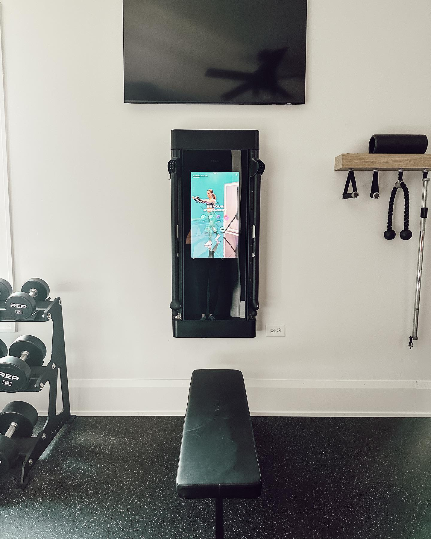 22 Mini Gym at Home Ideas That Fit Any Space and Budget » ComfyIdeas.com