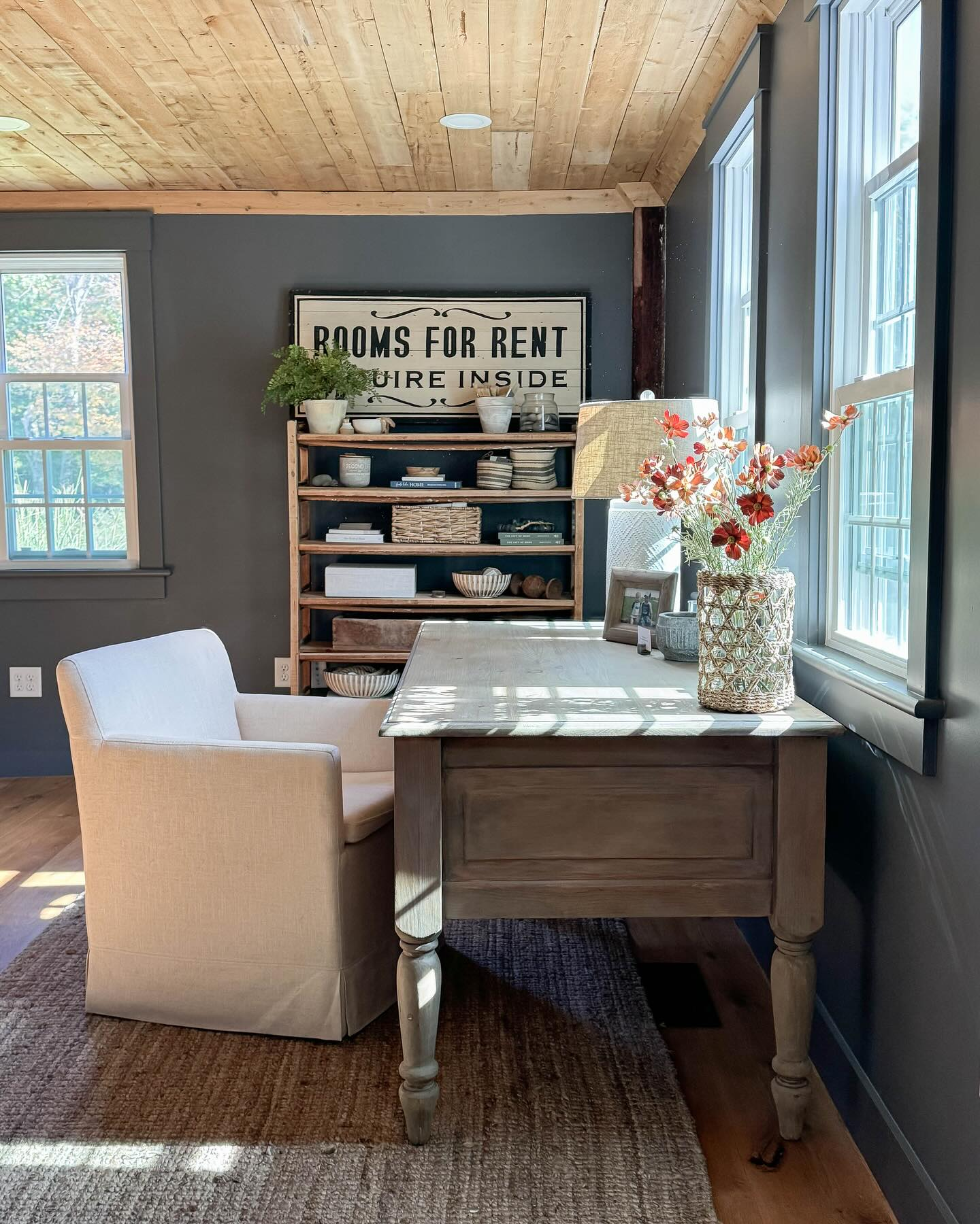 24 Best Paint Colors for an Office (That Actually Make You Want to Work ...